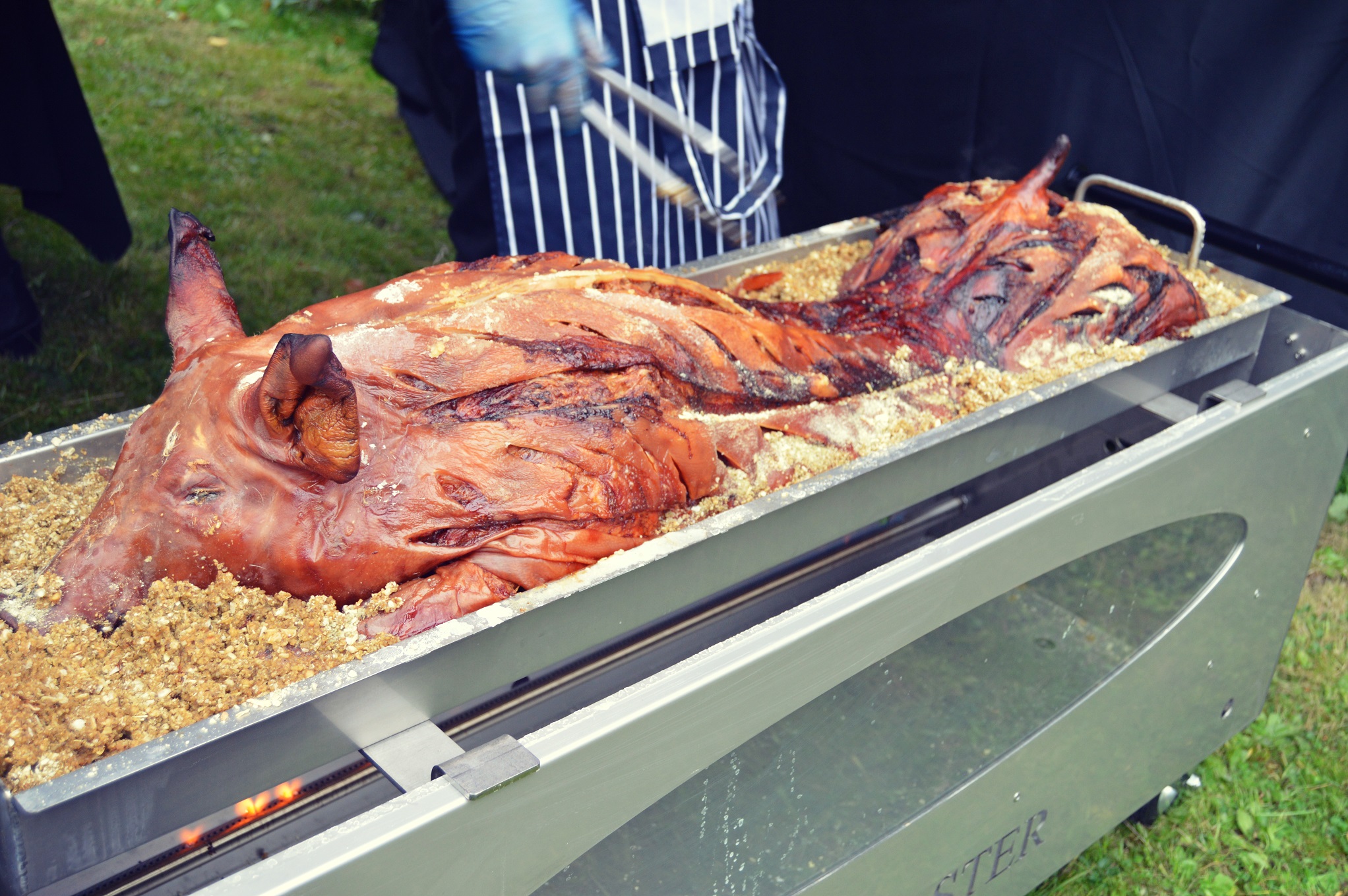 Hog Roast Sawtry - Picnic at the Pub! - Spitting Pig Cambridge